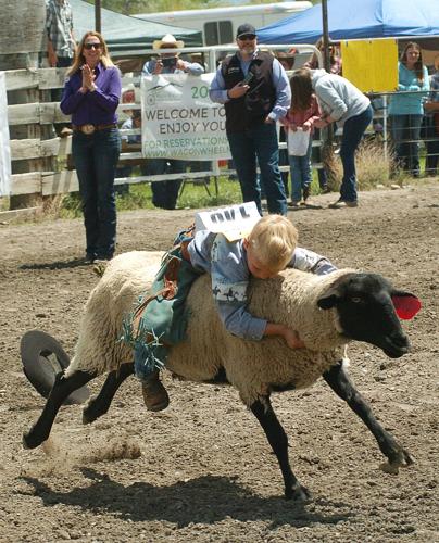 ‘Idaho’s wildest rodeo’ rolls through Mackay | News | postregister.com