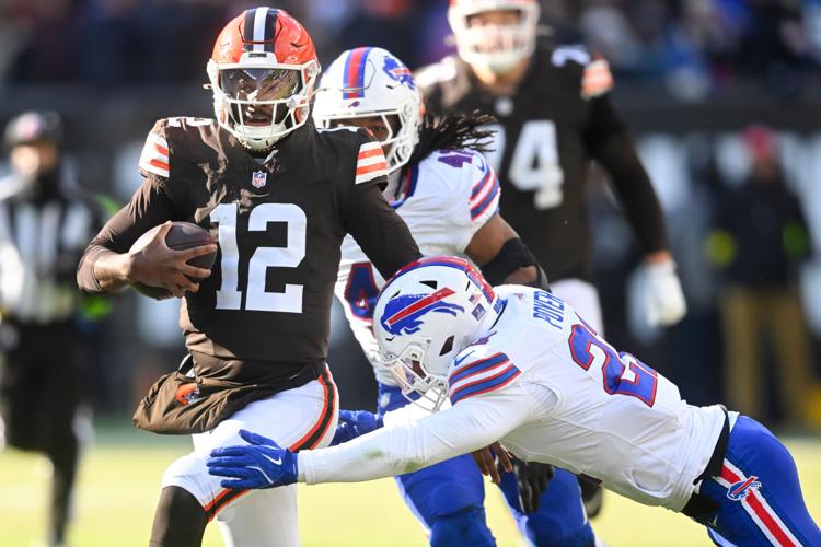 Browns beset by injuries on offense while still trying to evaluate ...