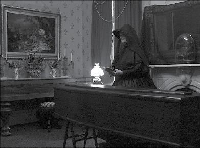 'Ghost Nights' explores Victorian Spiritualism