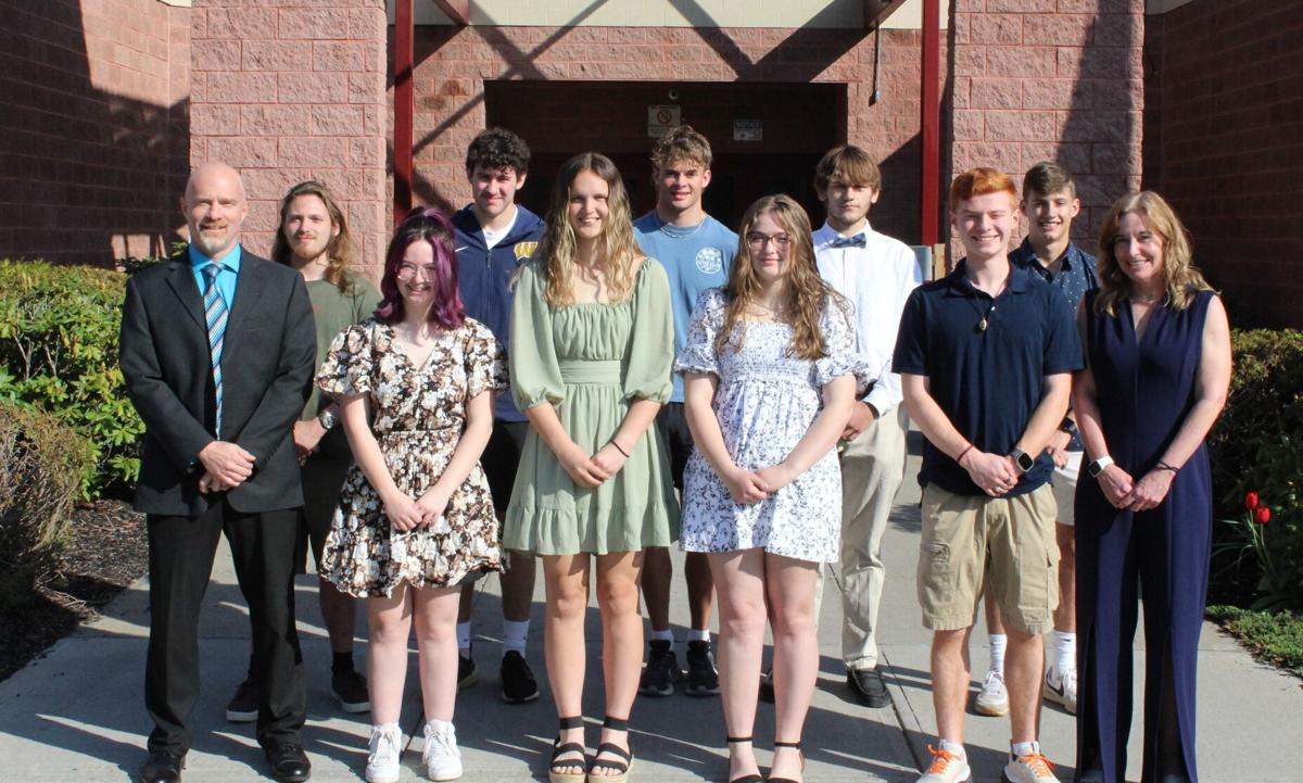 Warrensburg school shares top ten of graduating class