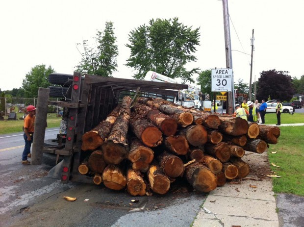 Logging truck accident closes portion of Fort Edward street