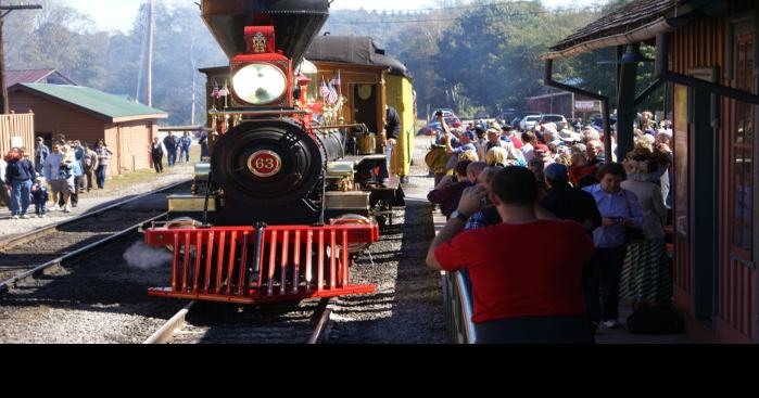 Festival brings travelers back in time via steam engine