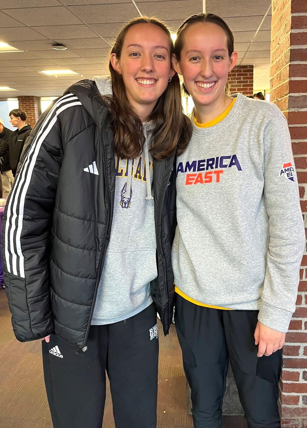 Phillips twins forge own paths in D-I women's basketball