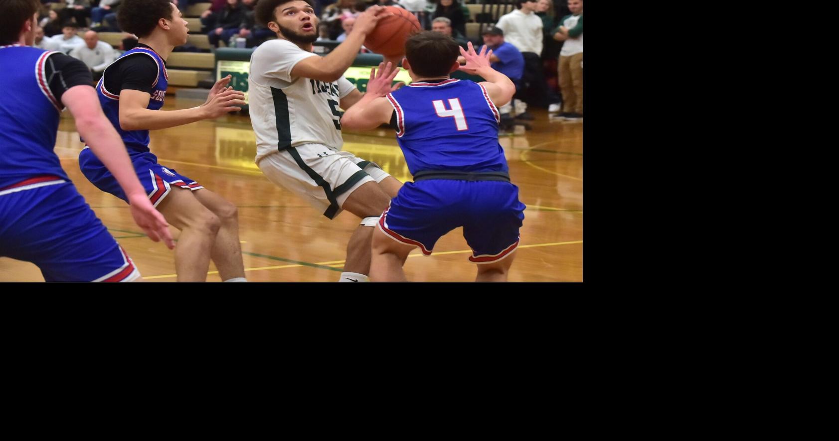 Hardwick, Smith step up for Hudson Falls boys basketball