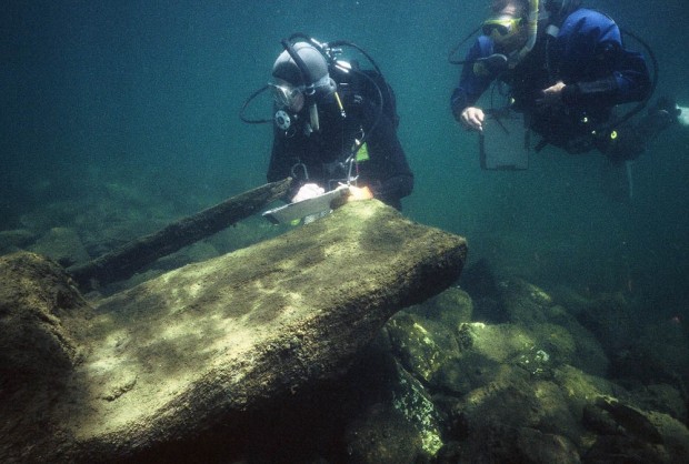 Seeing underwater: New DVD explores sunken vessels of Lake George