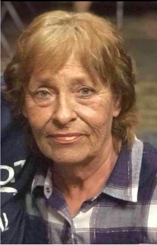 Sandra Lee (Manell) Darius