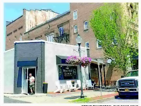 Hot dog! Web show to feature New Way Lunch