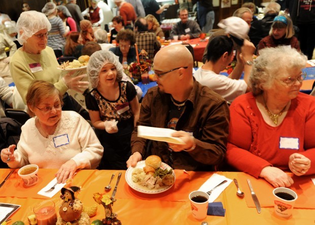 Hometown Thanksgiving dinner provides meals for everyone