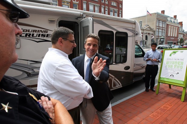 Cuomo in Glens Falls, vows to change dysfunctional government