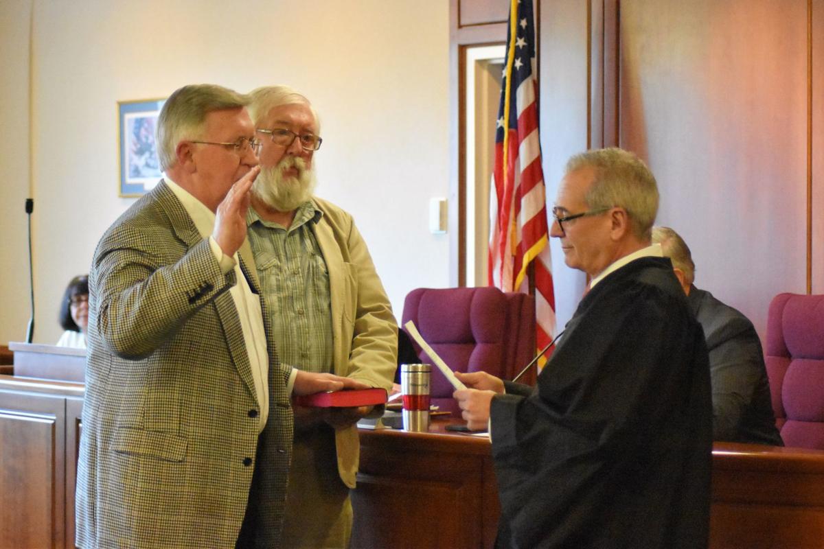 Washington County Board of Supervisors re-elects Henke as chairman