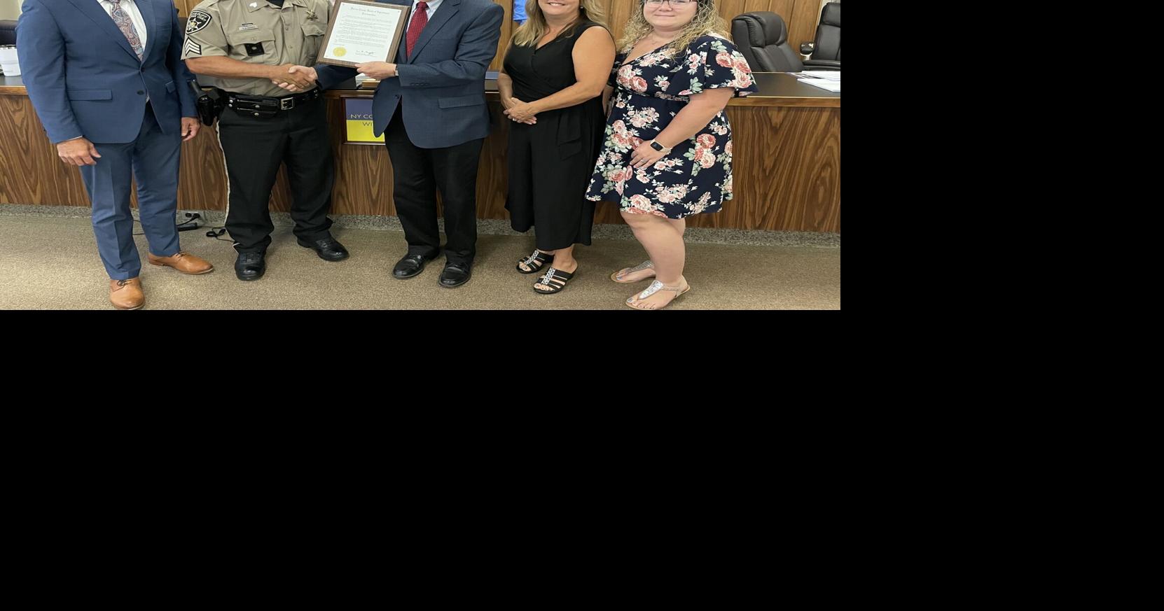 Warren County sergeant honored by officials for life-saving rescue