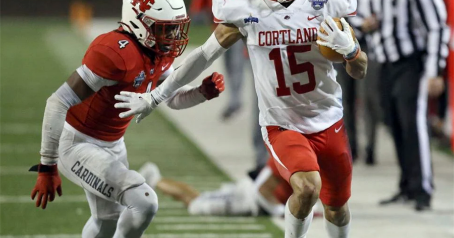 Cole Burgess helps Cortland win national football title