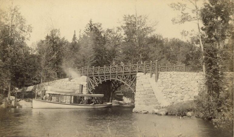 New James Frank Holley photography show opens at Chapman