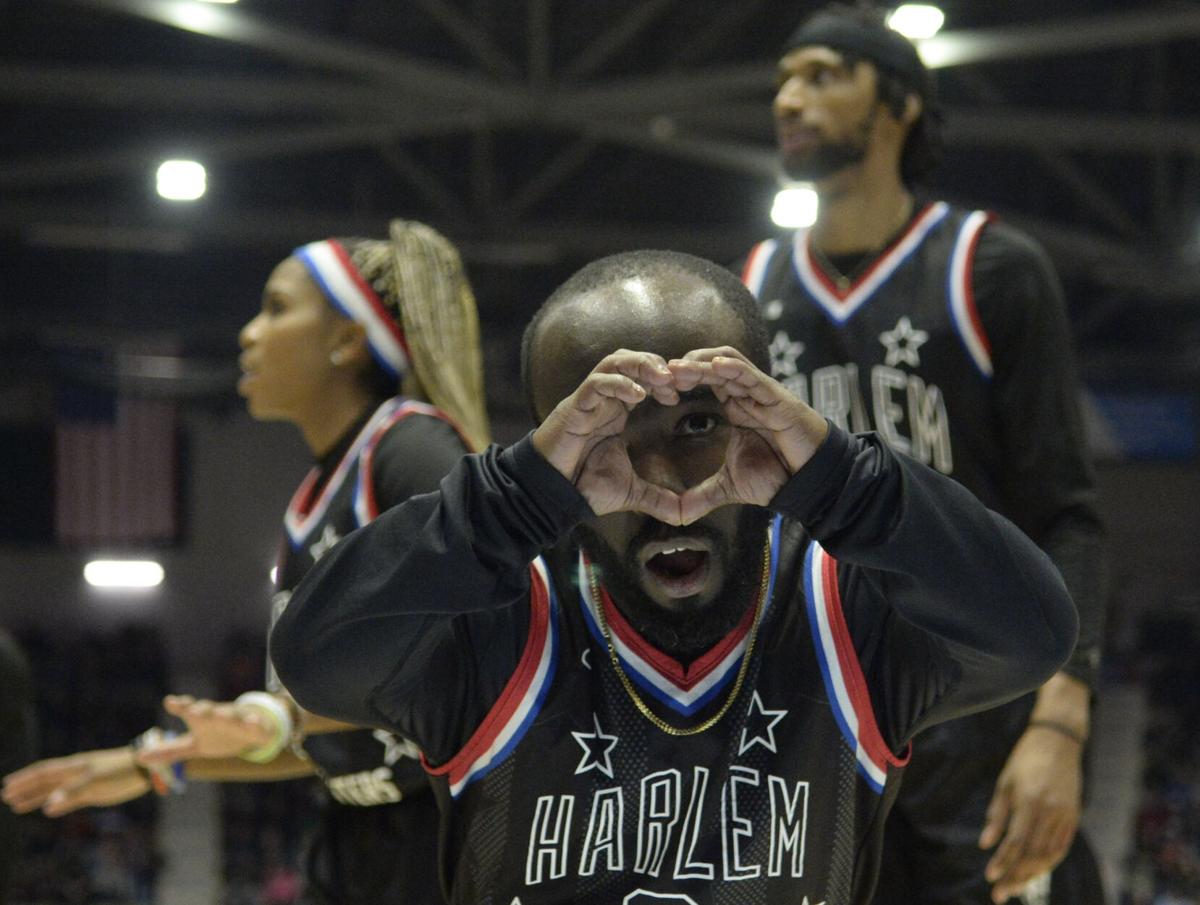 PHOTOS: Harlem Globetrotters at Cool Insuring Arena