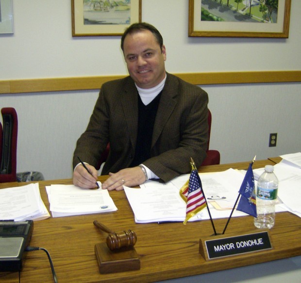 South Glens Falls mayor protests caucus vote
