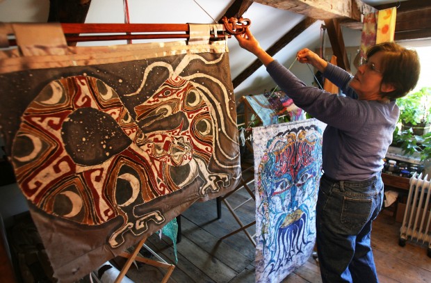 Batik artist uses her work to tell stories