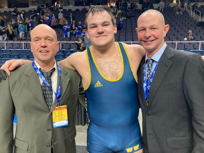 Schell, Hitchcock win state wrestling championship (includes video)