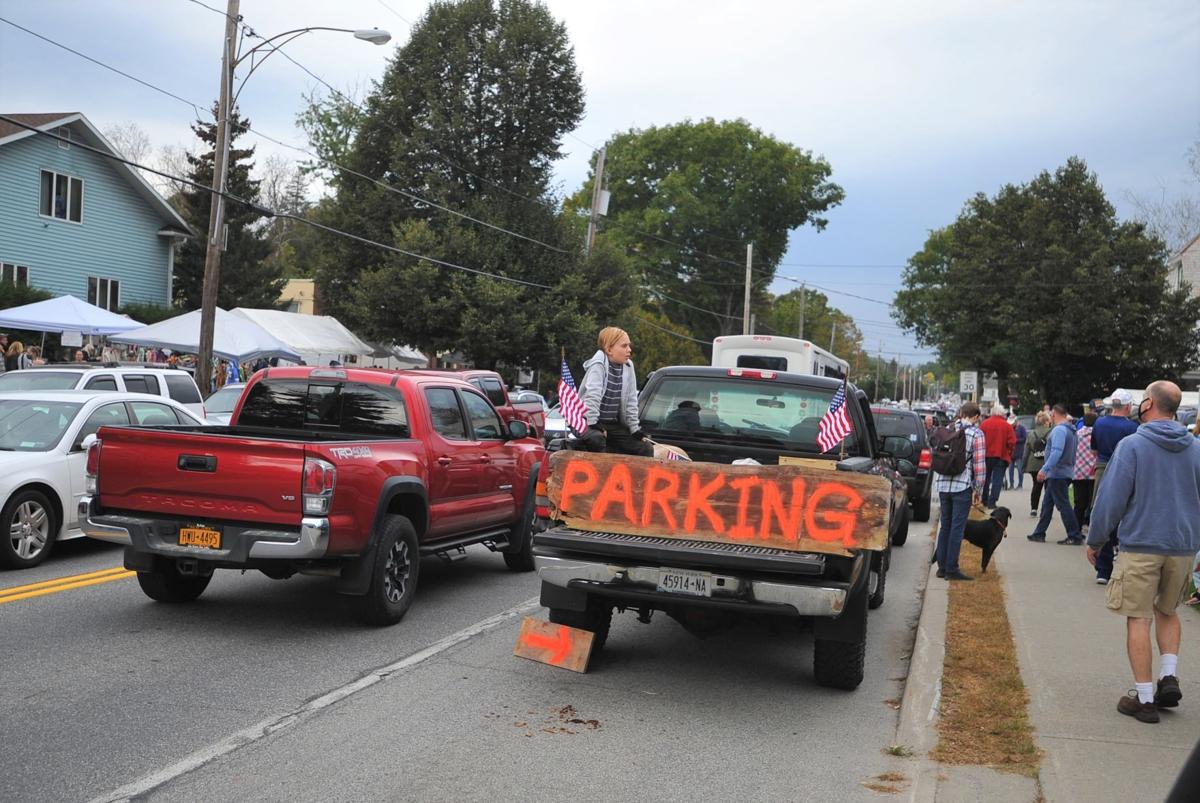 Thousands visit 'World's Largest Garage Sale' in Warrensburg