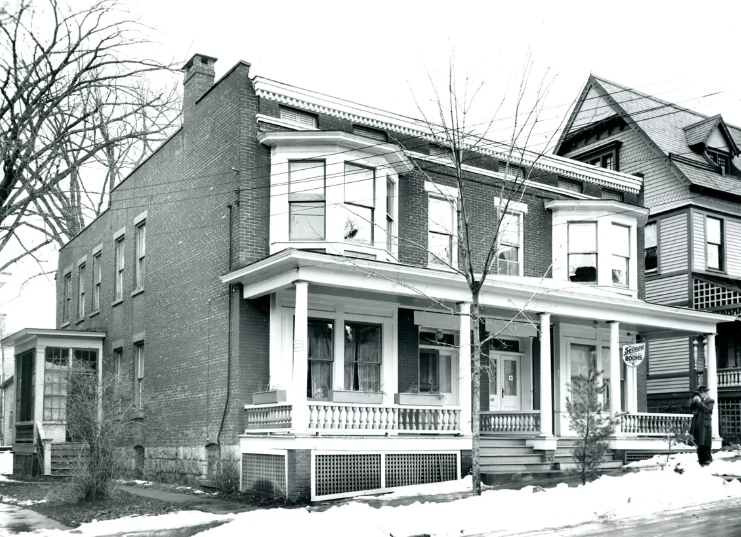 Saratoga Joinery hosts event on historic 69 Caroline Street