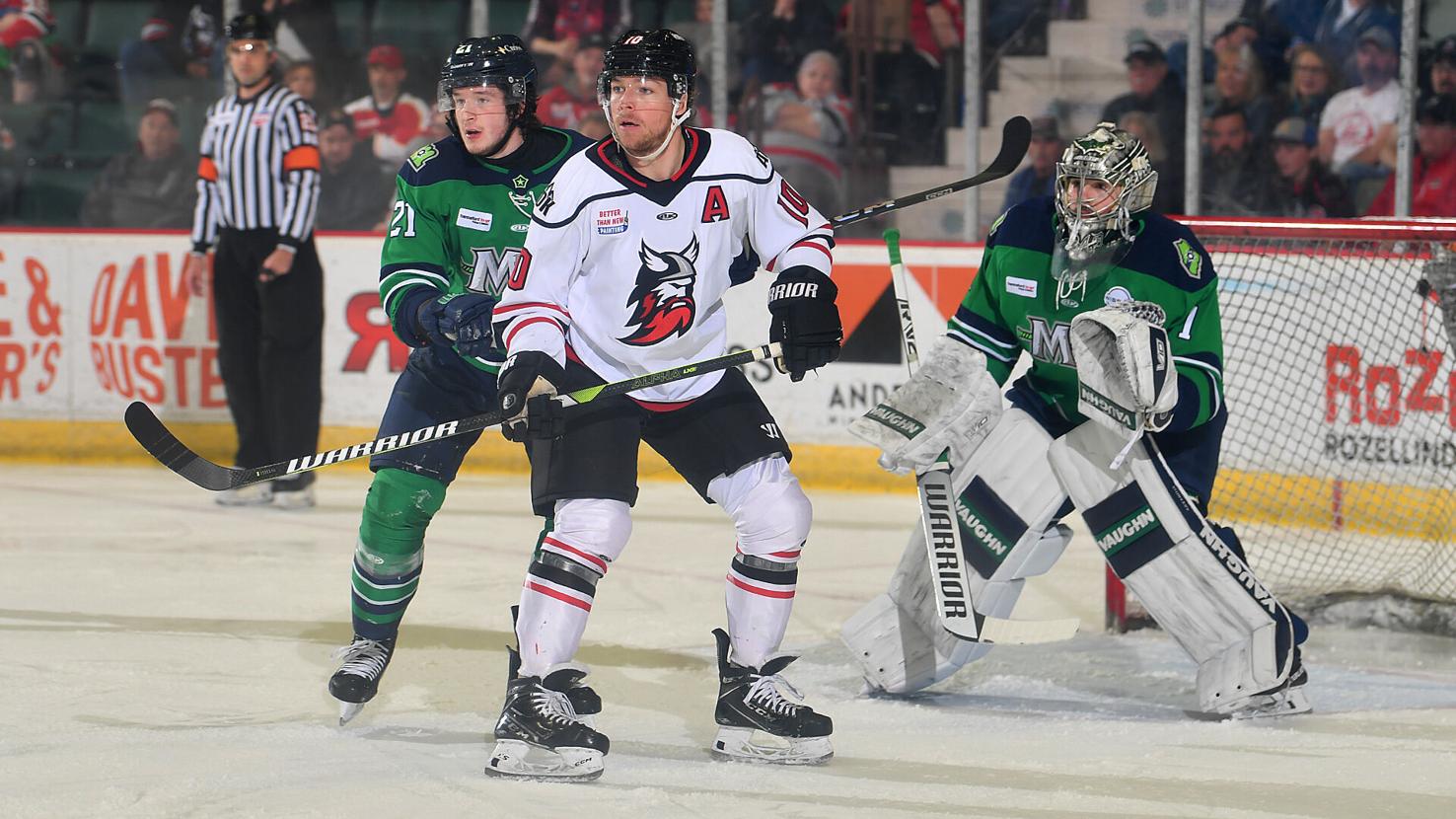 Thunder's playoff win adds to Adirondack hockey history