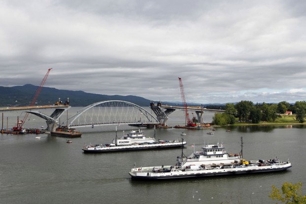 Lake Champlain Bridge arch installation | Photo Galleries | poststar.com