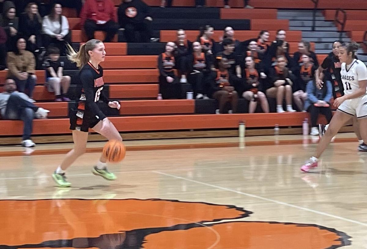 Middle girls beat EHT to reach CAL Tournament semifinals