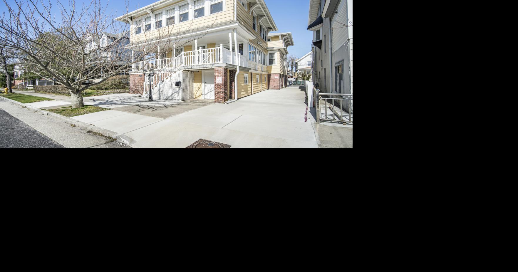 This restored classic home in Lower Chelsea has it all in terms of ...