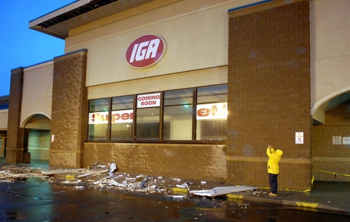 Part of roof crumbles at old IGA supermarket in Atlantic City