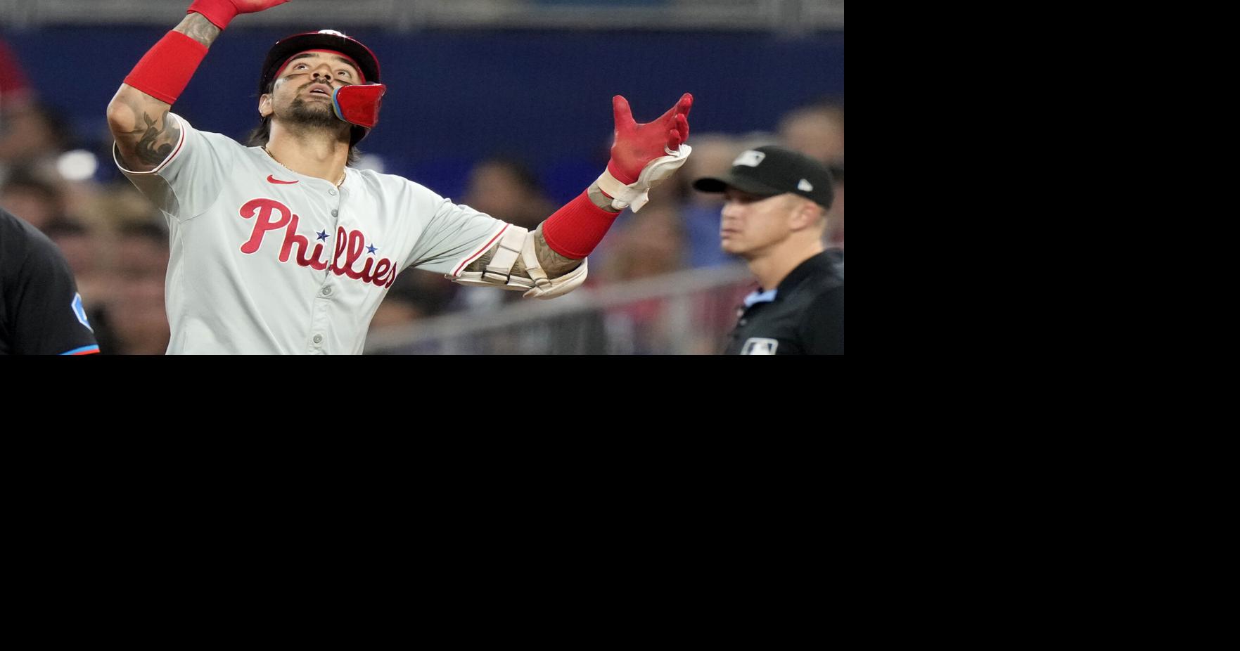 Buddy Kennedy makes Phillies debut in lopsided win at Miami