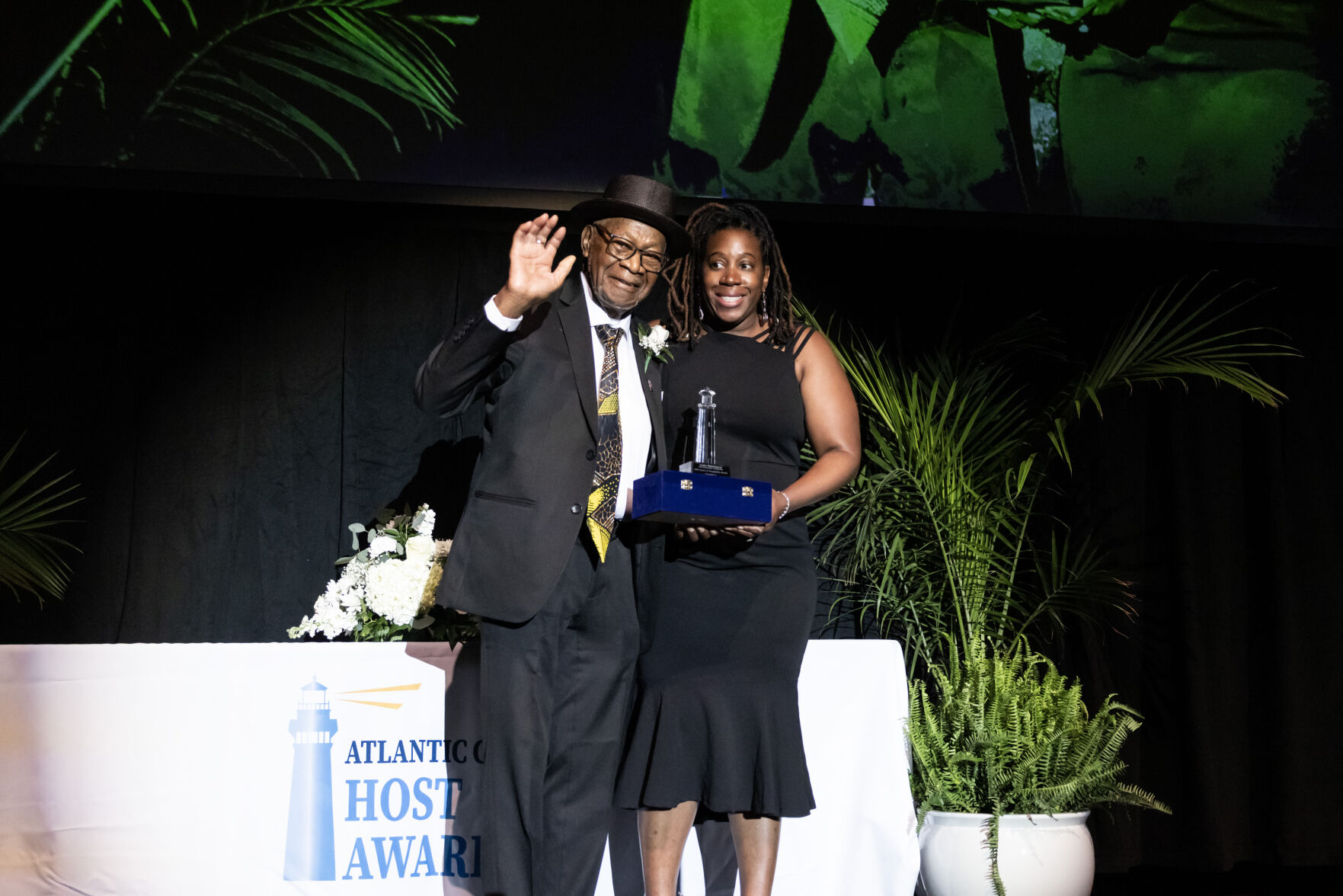 Atlantic City historian Hunter honored (PHOTOS)