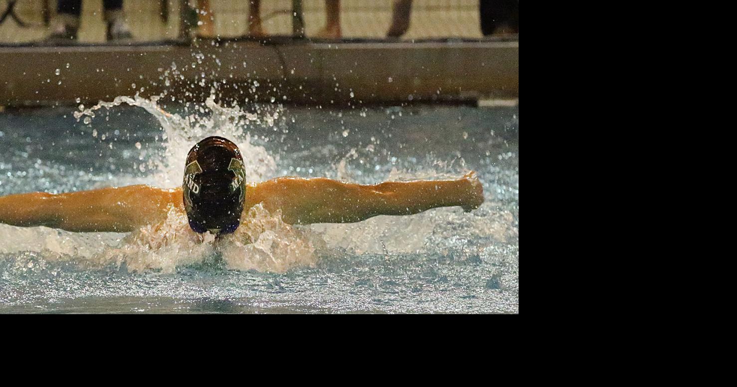 Mainland boys swim team advances to first state final since 2003