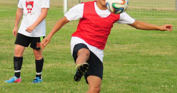 High school rivals now teammates on national title quest