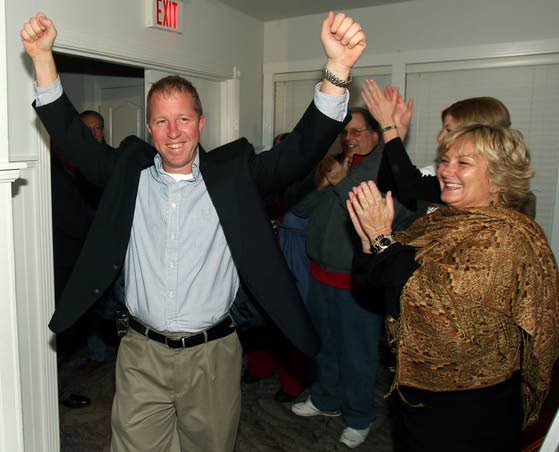 Republican Lockwood wins seat in Middle