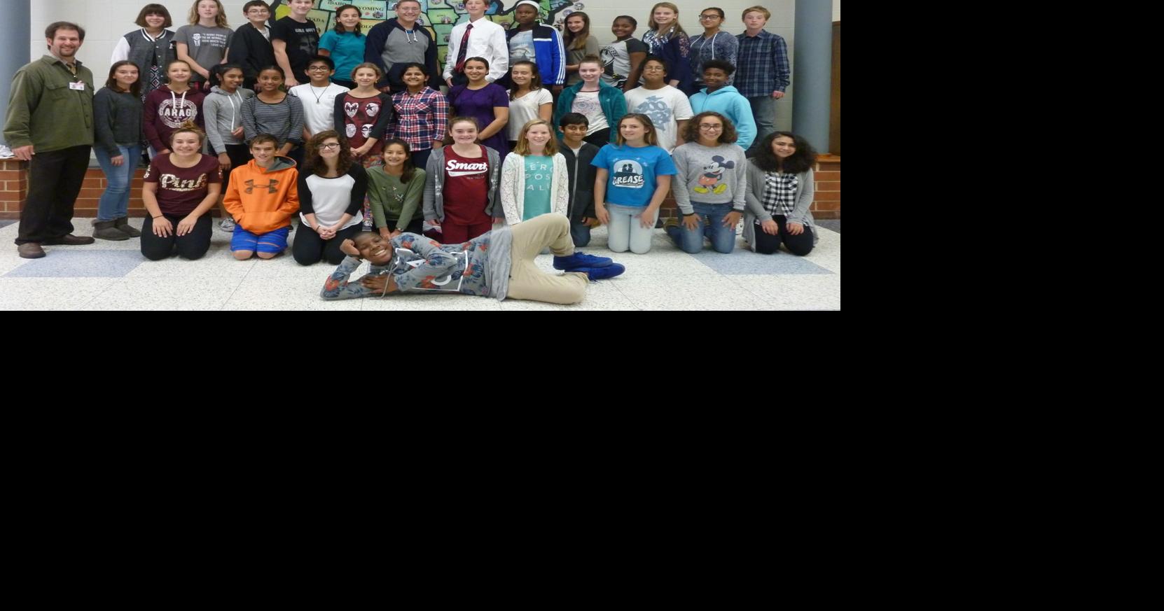 Galloway Middle School Student Council donates to Gilda's Club