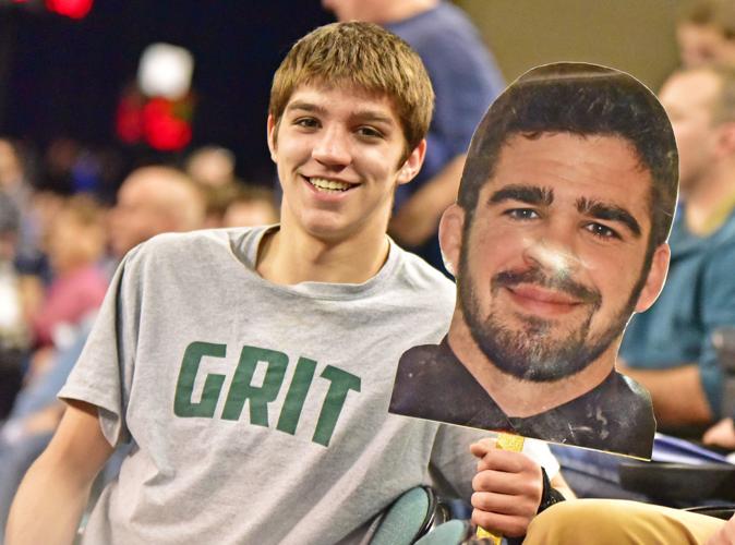 Lacey's Luke Gauthier only local wrestler still alive for state title