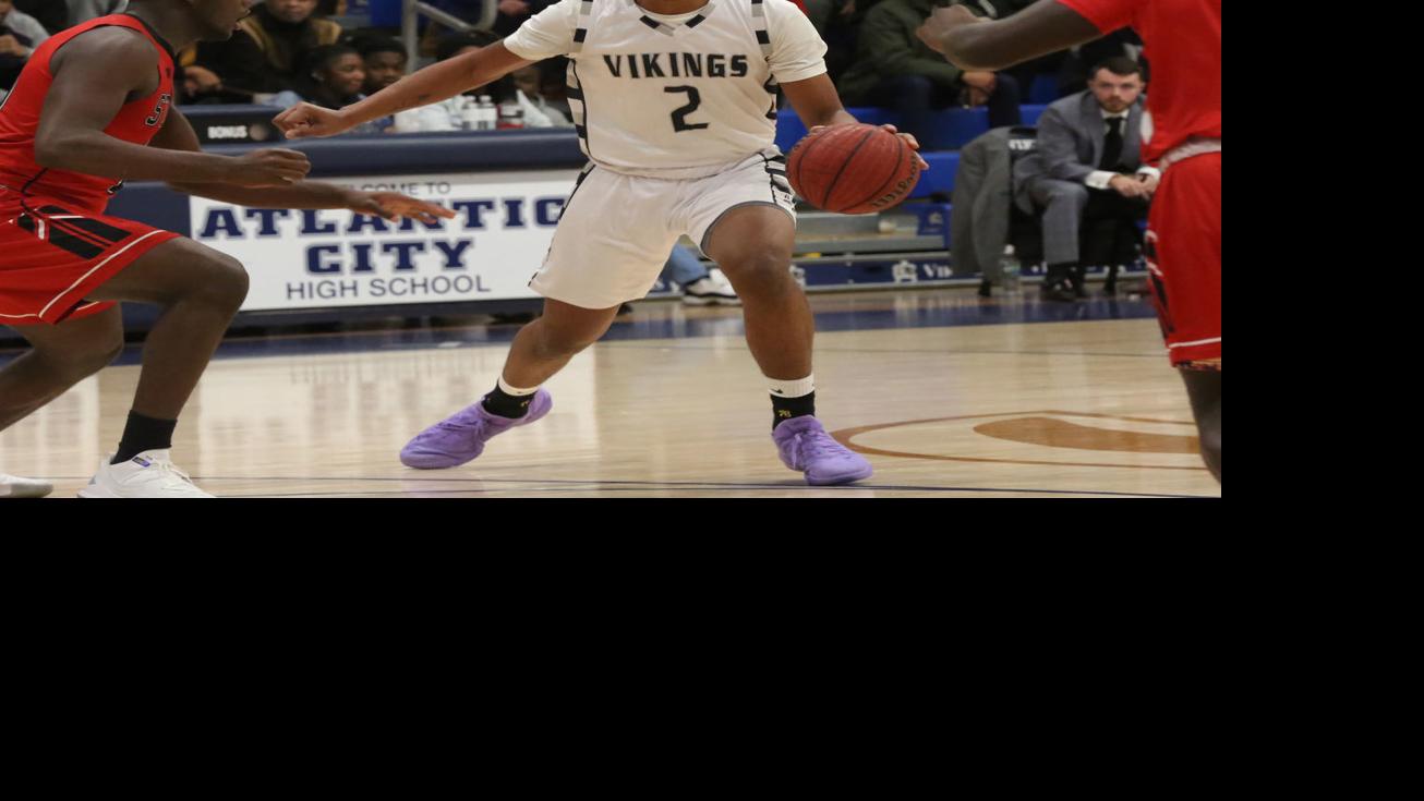 Late night hoops roundup: Successful coaching debuts and Elijah Jones ...