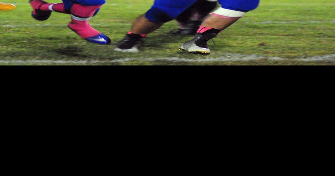 In the huddle with Buena Regional RB Quadir Albright