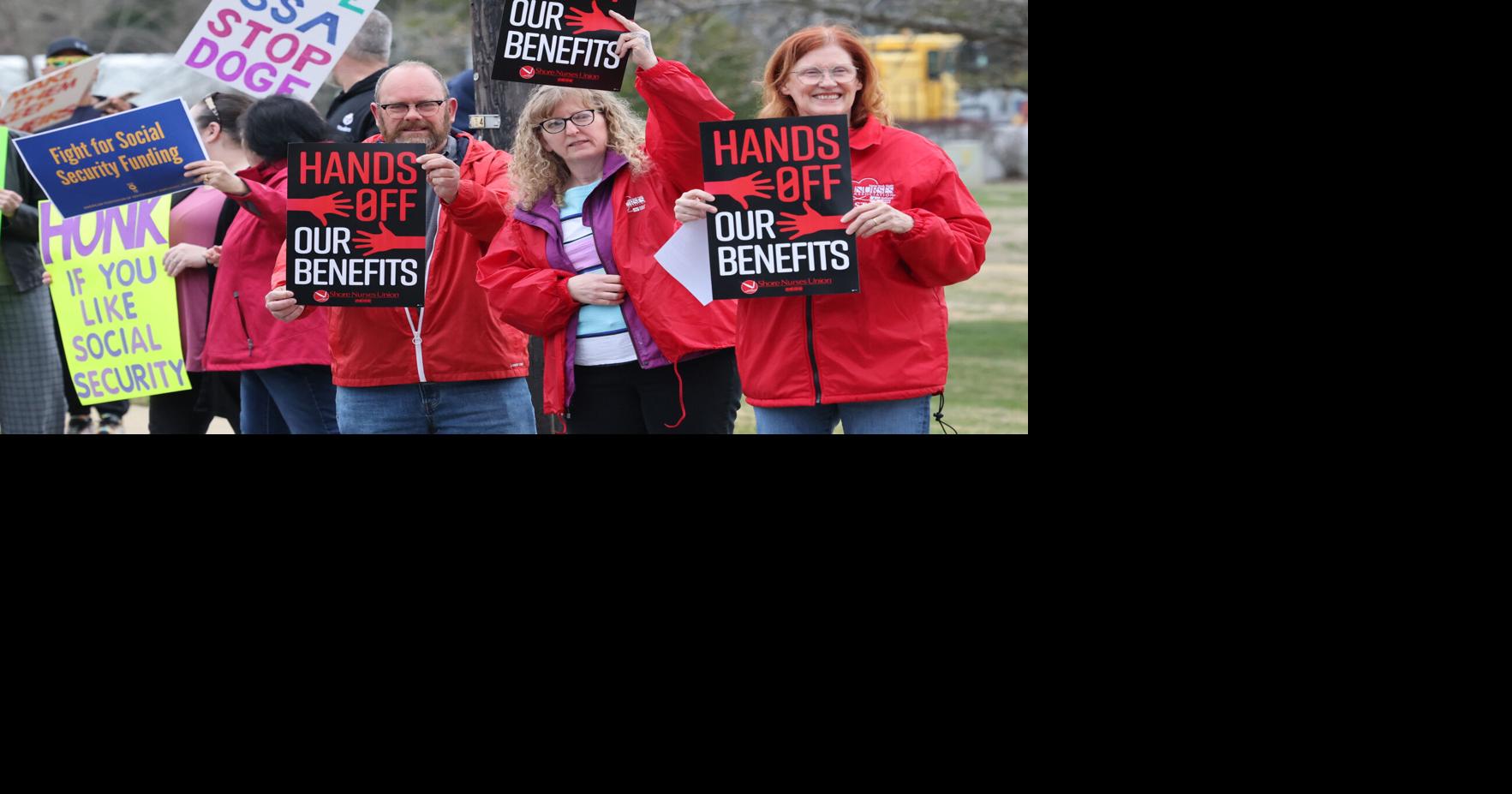 Social Security workers protest in EHT (PHOTOS)
