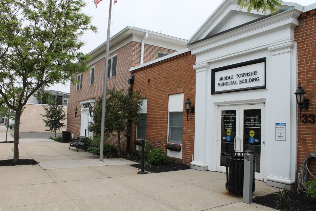 Middle remembers former mayor