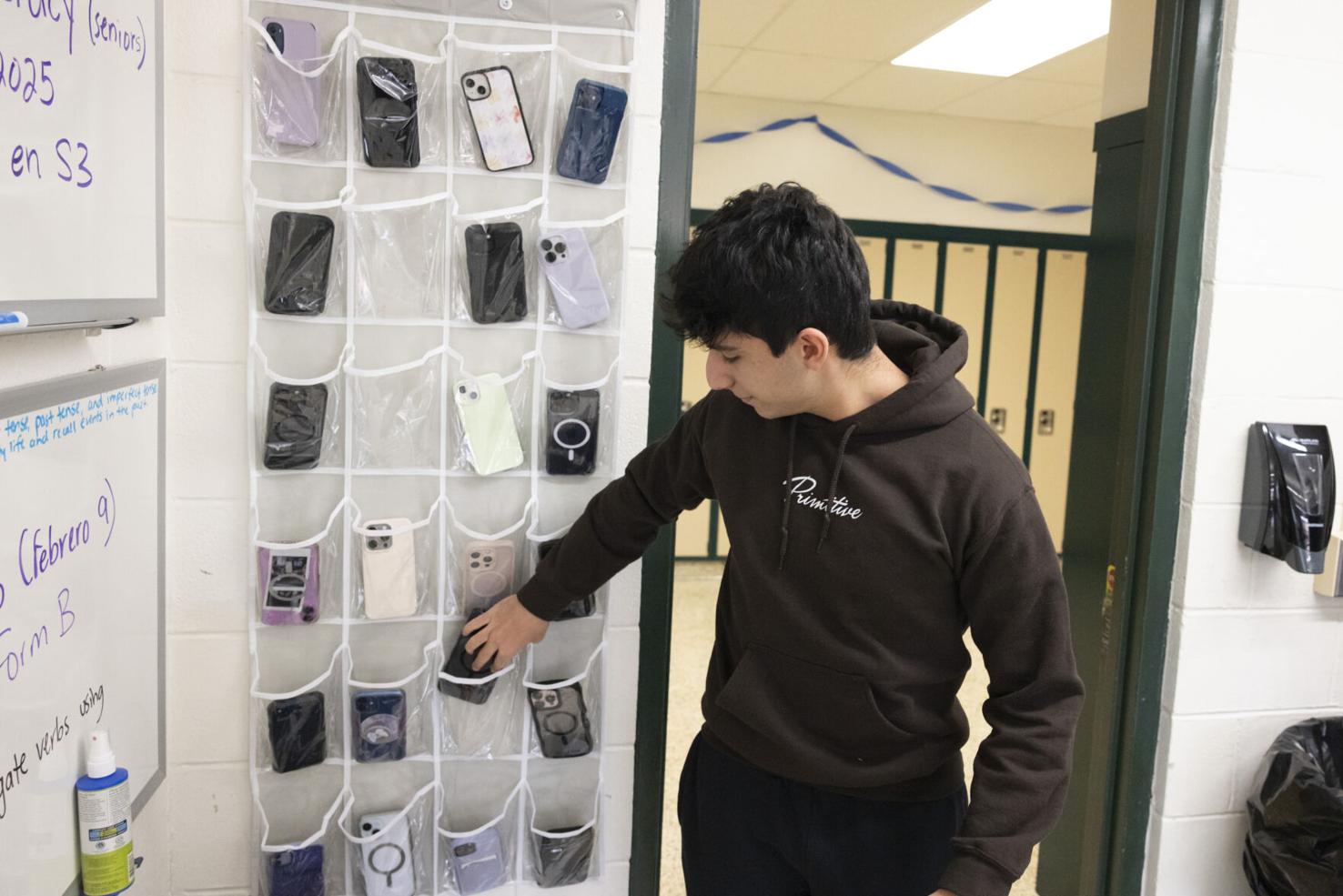 GALLERY: Cellphones at Mainland Regional High School