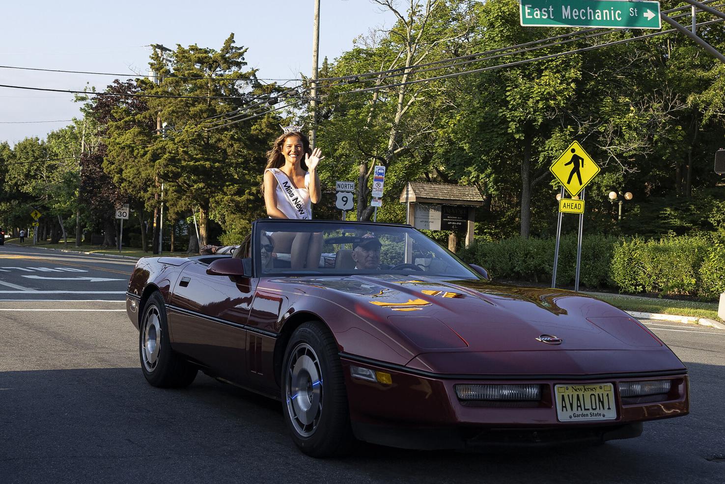 GALLERY: Parade for Miss New Jersey Elizabeth Mendel