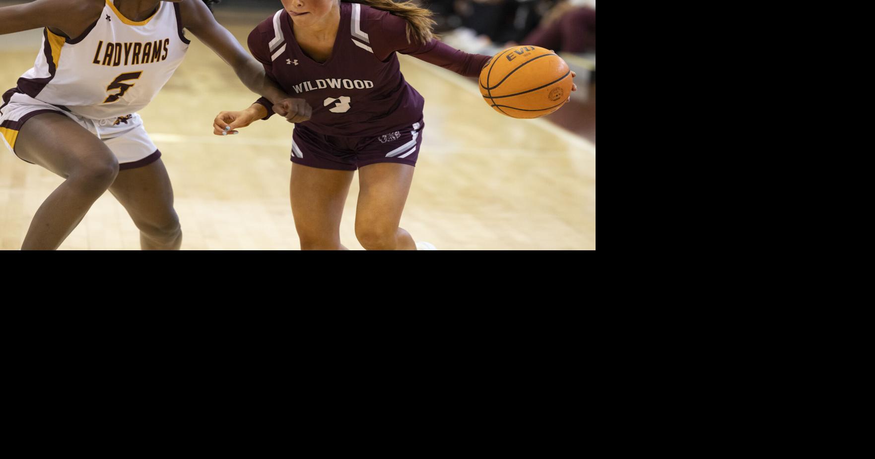 Macie McCracken leads Wildwood in impressive win