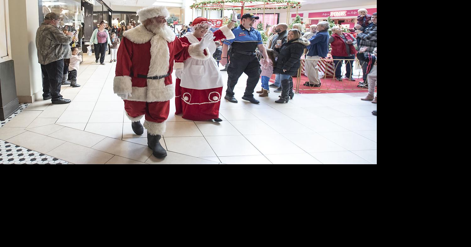 PHOTOS from Santa's arrival at the Hamilton Mall