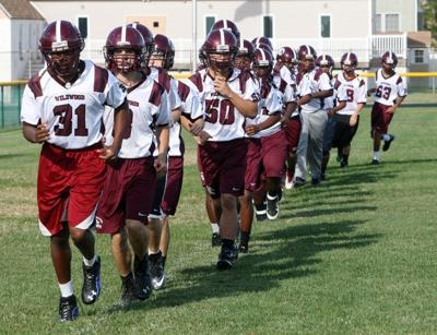 Wildwood football fans wowed by Warriors' first 2-0 start since 1963