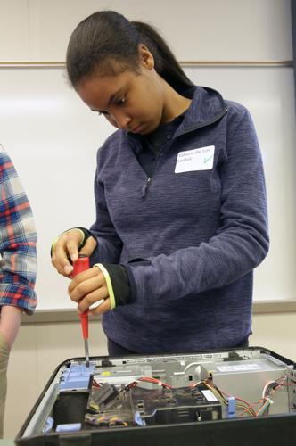 Tween Tech offers girls reasons to love science