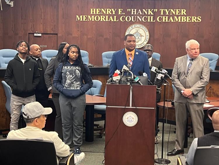 AC mayor says search warrants about 'family matter'