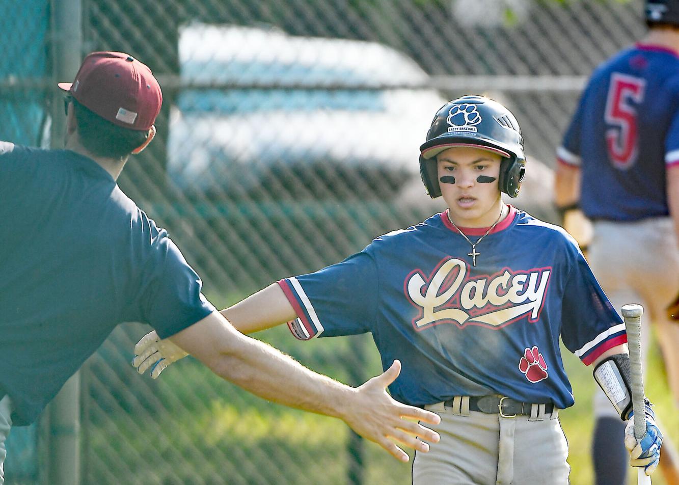 EHT boys volleyball beats ACIT: Monday's high school roundup