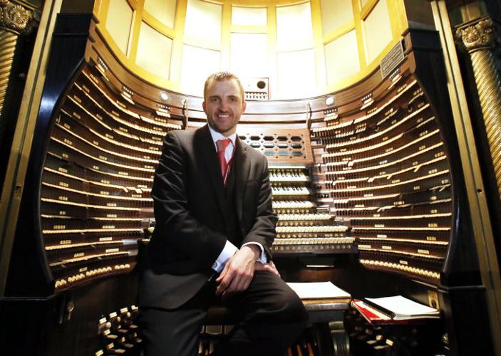 Free noon organ concerts have successful debut at Boardwalk Hall
