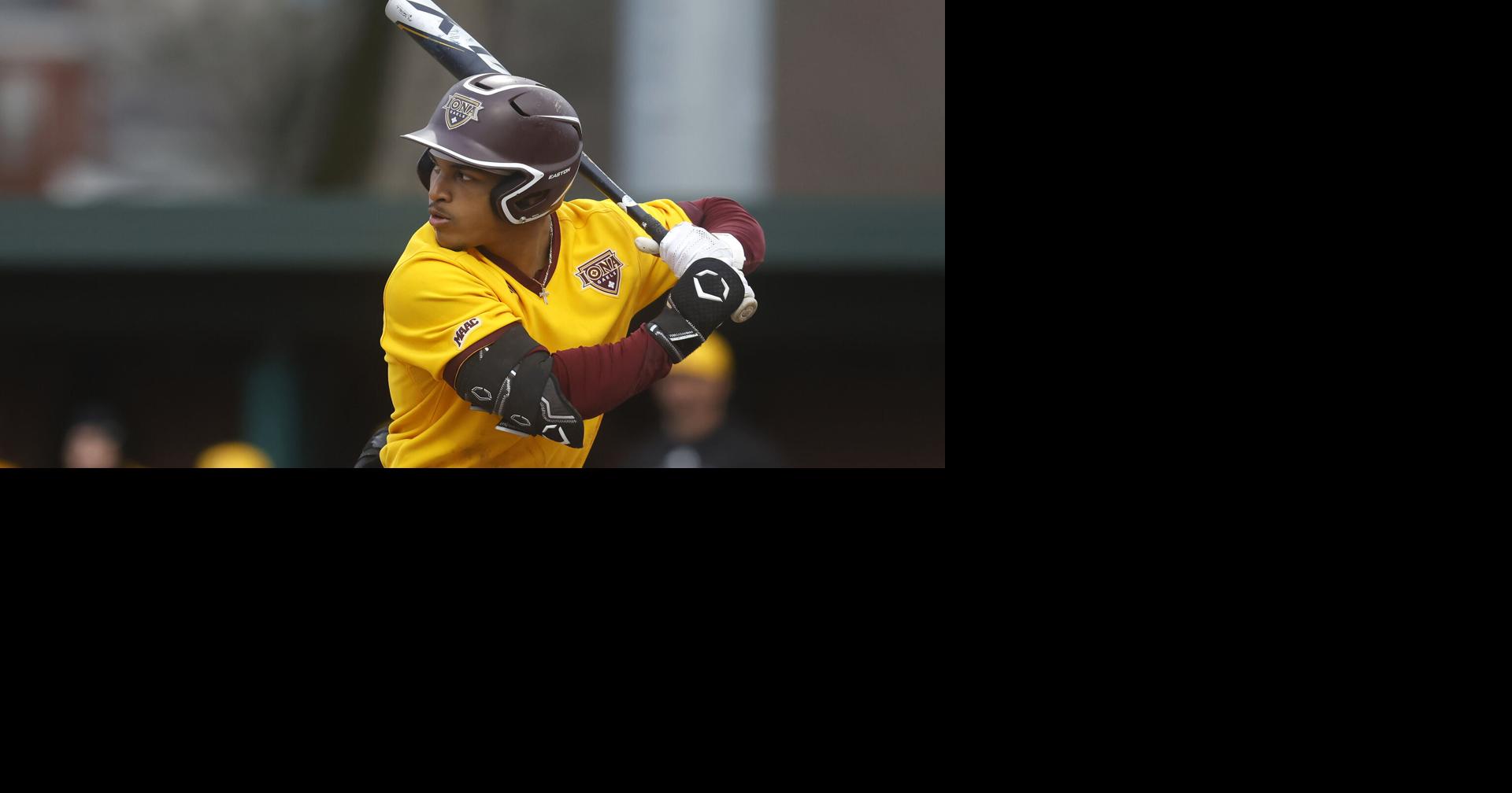 Josiah Ragsdale batting .370 for Iona baseball