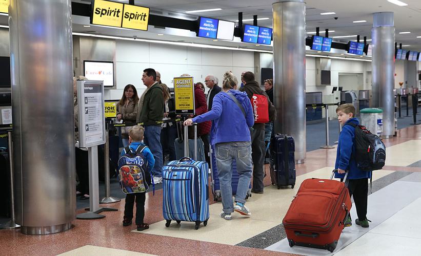 United's viral video has local passengers recalling their own problems ...